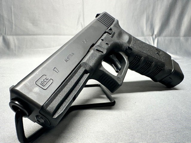 Glock 17 (Gen 3) 9mm | Mack's Prairie Wings